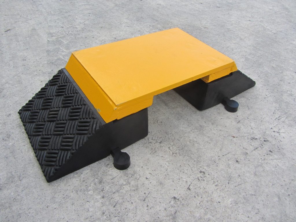 Steel Topped Single Channel Hose Protector Ramp - Black/Yellow ...